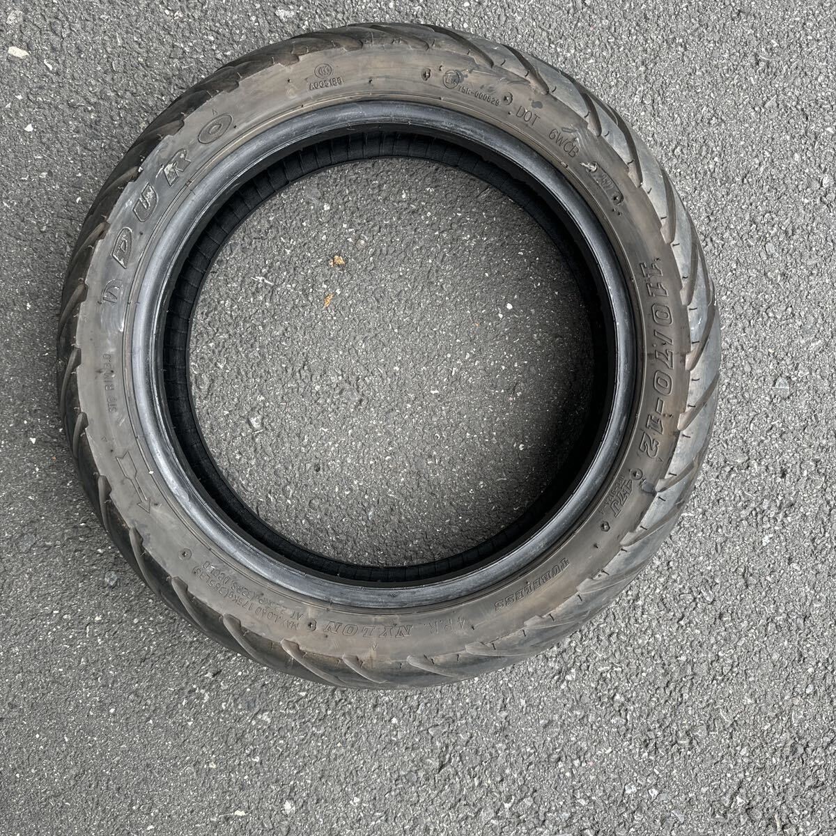 【目立った傷や汚れなし】シグナスxフロントタイヤ 110-70-12 DURO 山あり2022年製の落札情報詳細 - ヤフオク落札価格検索 ...