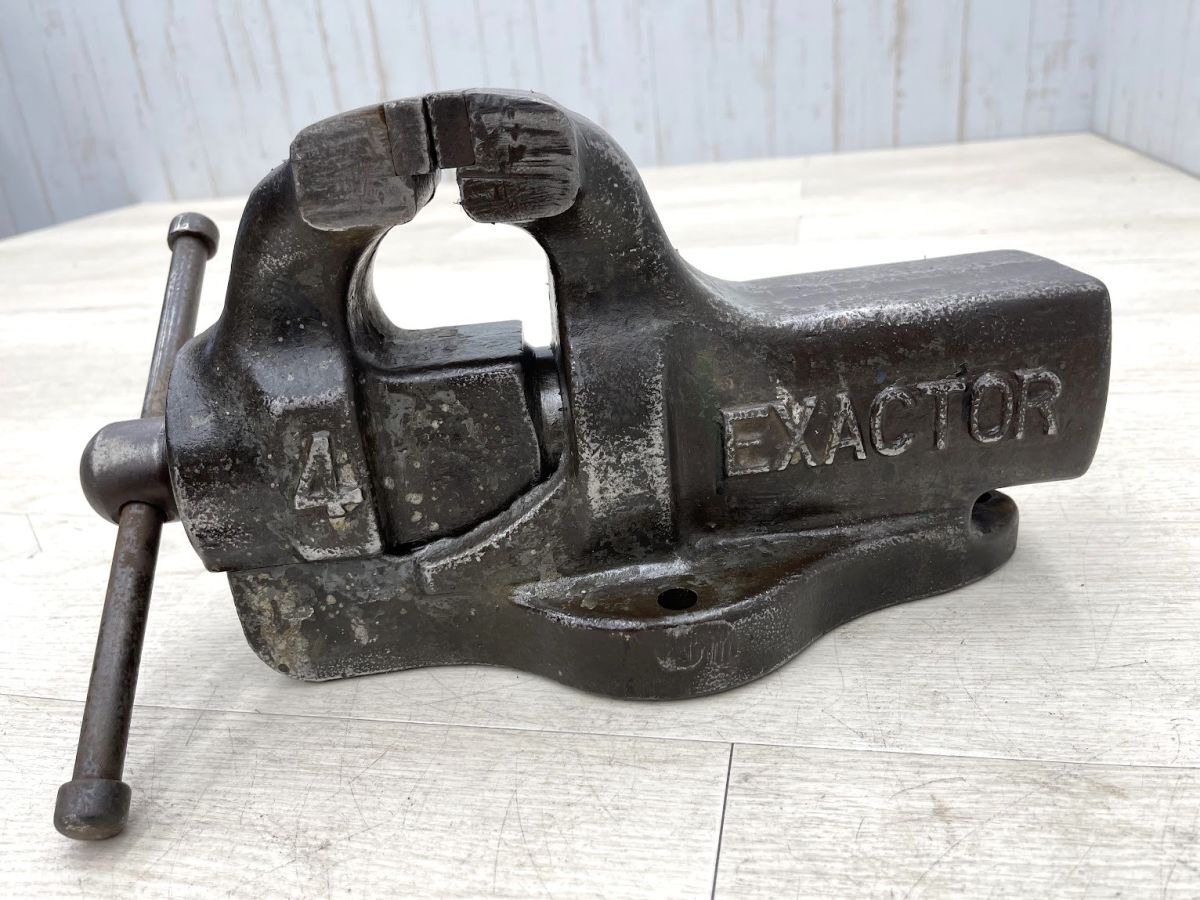 【やや傷や汚れあり】万力 EXACTOR CMC-4 口幅105㎜ 丸胴型 バイス 幅37-48㎝ 奥行16㎝ 高さ20㎝ 重量18kg 大工 ...