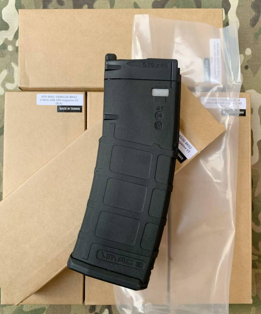 【未使用】VFC社製 M4/HK416シリーズ ガスガン用 30連 マガジン 一個 V-MAG V3) BK色 ブラック 品番：VF9-MAG ...