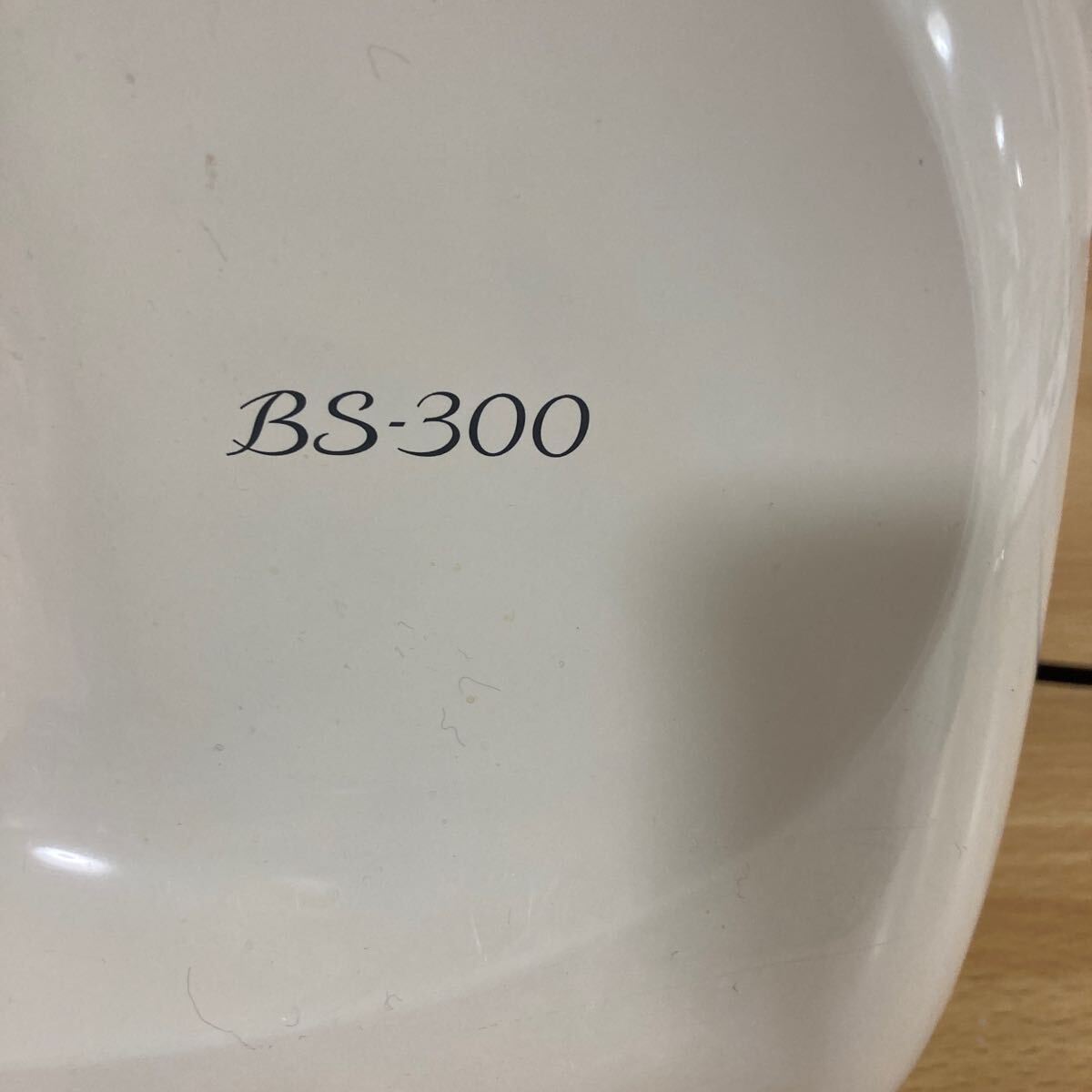 【やや傷や汚れあり】brother ブラザー BS-300 EL619 電子ミシン 手工芸 手芸 ハンドクラフト 裁縫道具 通電 針稼働確認済み 8 シ 6654の落札情報詳細 - Yahoo ...