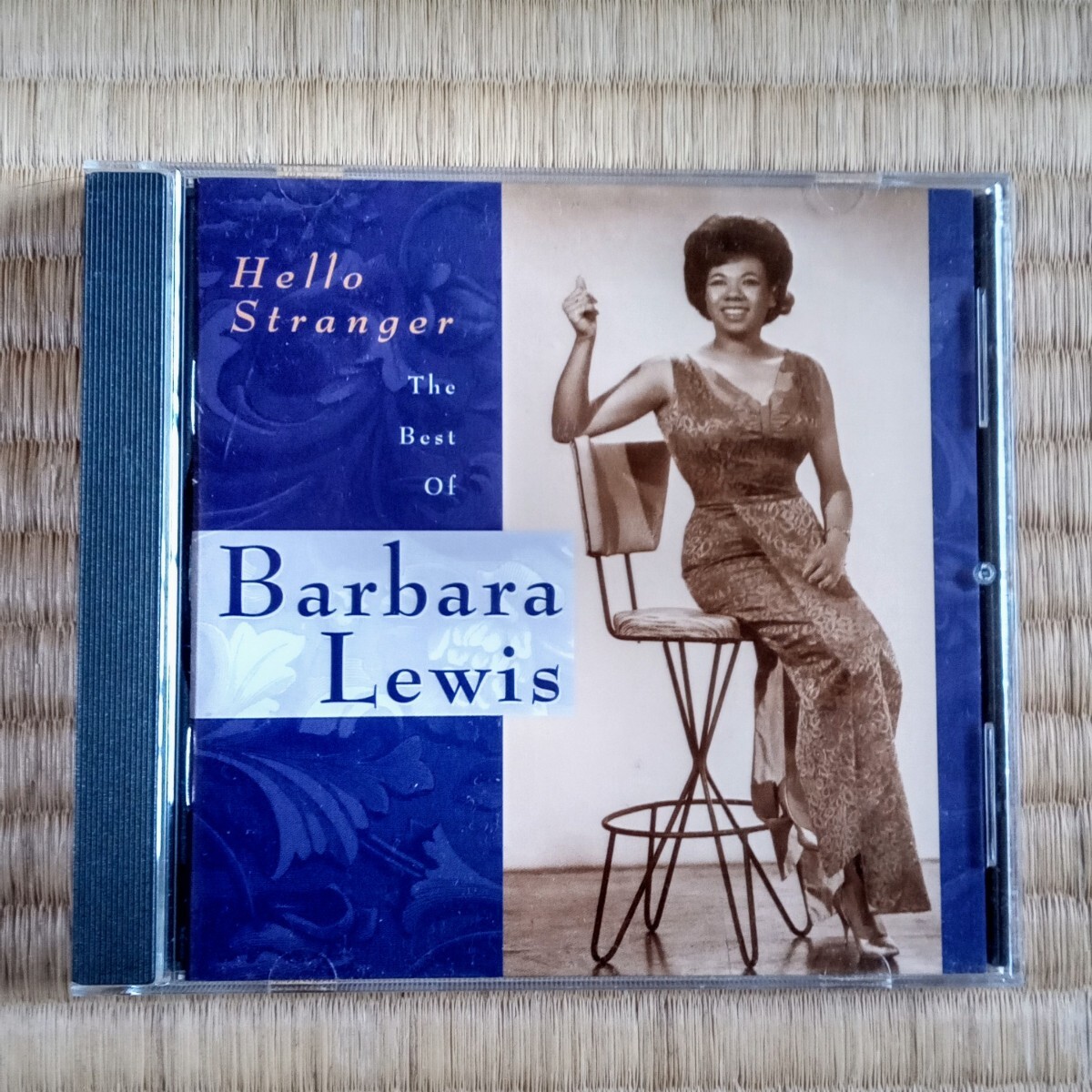 【目立った傷や汚れなし】★ 即決 稀少 美品 輸入盤 中古CD ★ Hello Stranger / The Best Of Barbara ...