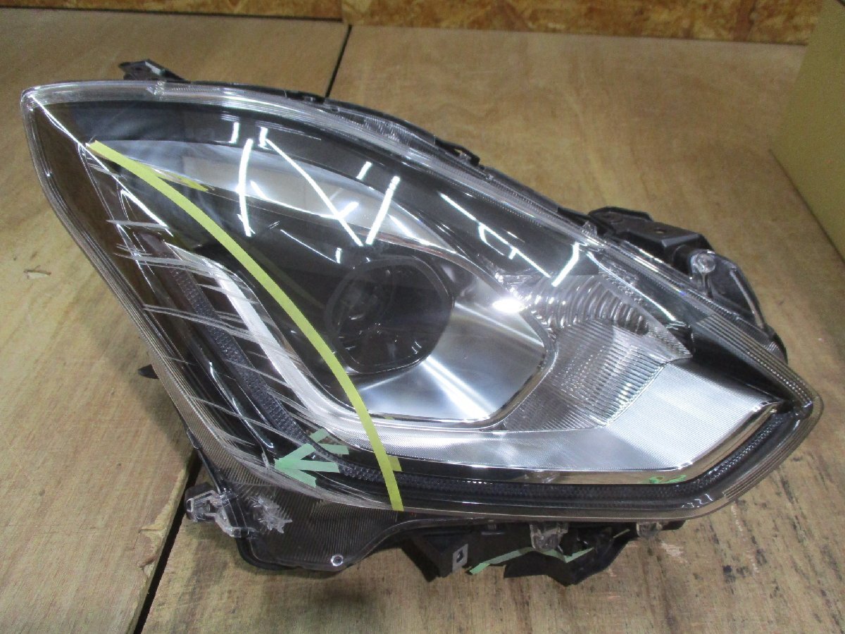 【全体的に状態が悪い】即決 スイフト ZC33S/ZC83S LED 右ヘッドライト 純正 35120-52RH2/ STANLEY W2967 刻印:SL ZC13S ZC43S ZC53S ...