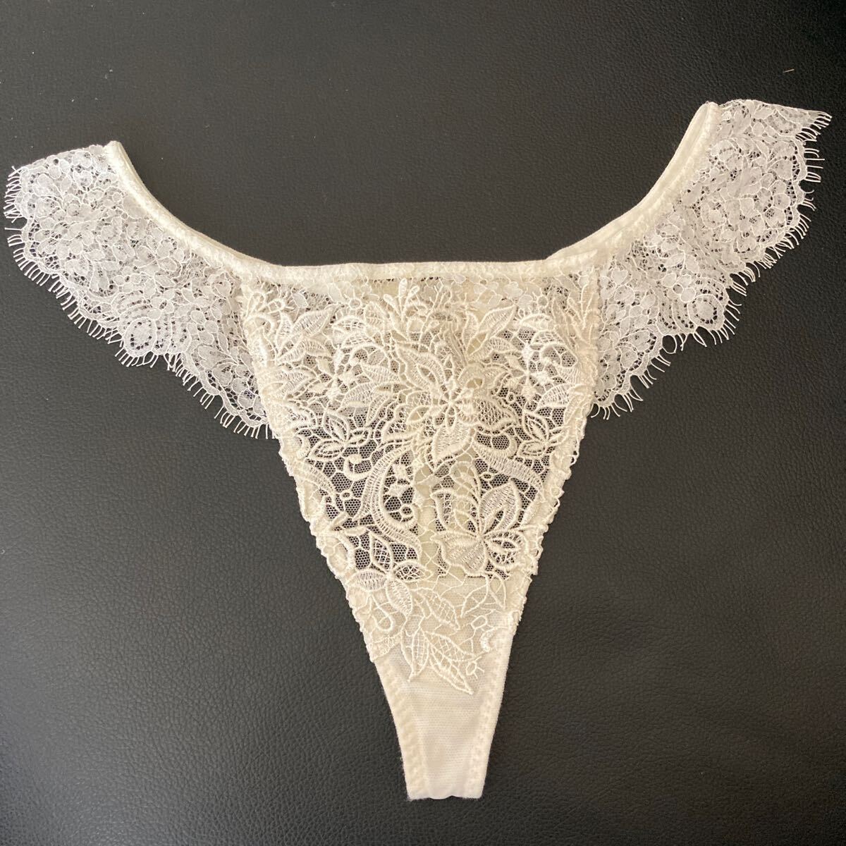 【未使用】ワコール Yue ユエ 最高級TバックショーツM ソング IV PJP470 検索サルート トレフルの落札情報詳細 - Yahoo!オークション落札価格検索 オークフリー