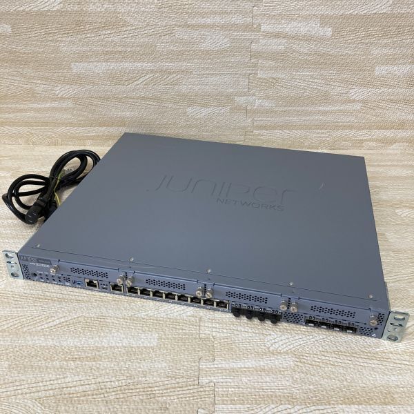 【目立った傷や汚れなし】Juniper SRXシリーズ SRX340 ジュニパー ファイアウォール エンタープライズ Networks IPsec VPN セキュリティ機能 NO.6043-1 ...