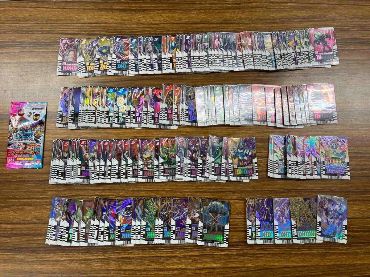 【やや傷や汚れあり】【1円スタート】仮面ライダーガッチャード ライドケミートレカ まとめ売り SR UR EX RR LS CP CR など 夏映画入場者特典パック付きの落札情報詳細 ...