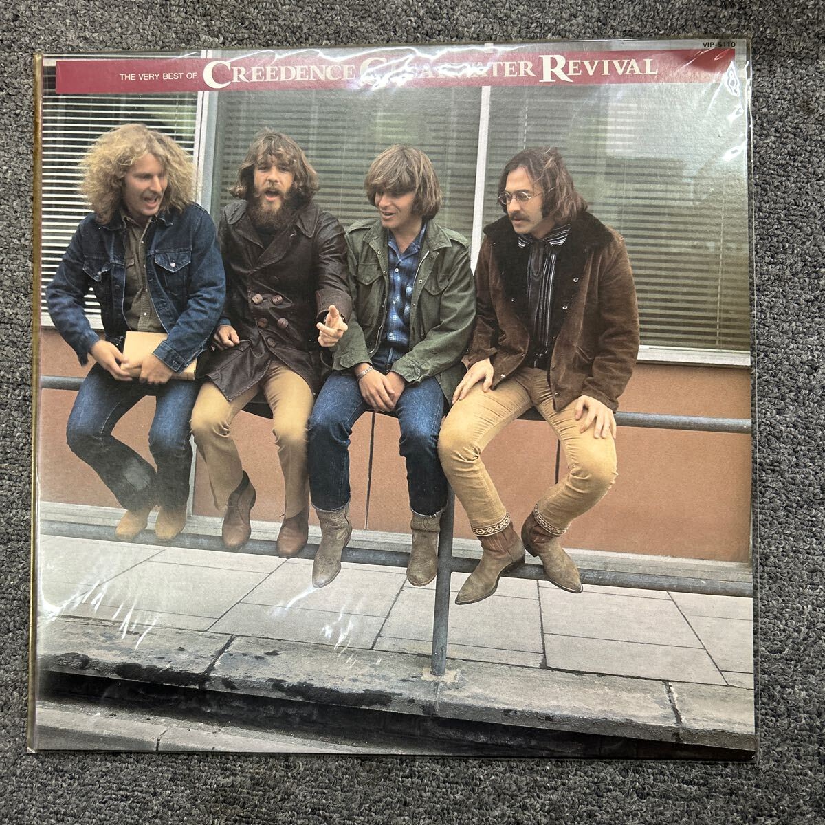 【やや傷や汚れあり】12123 Creedence Clearwater Revival / The Very Best Of C.C.R. レコード 帯付き 現状品 動作未確認の落札情報詳細 ...