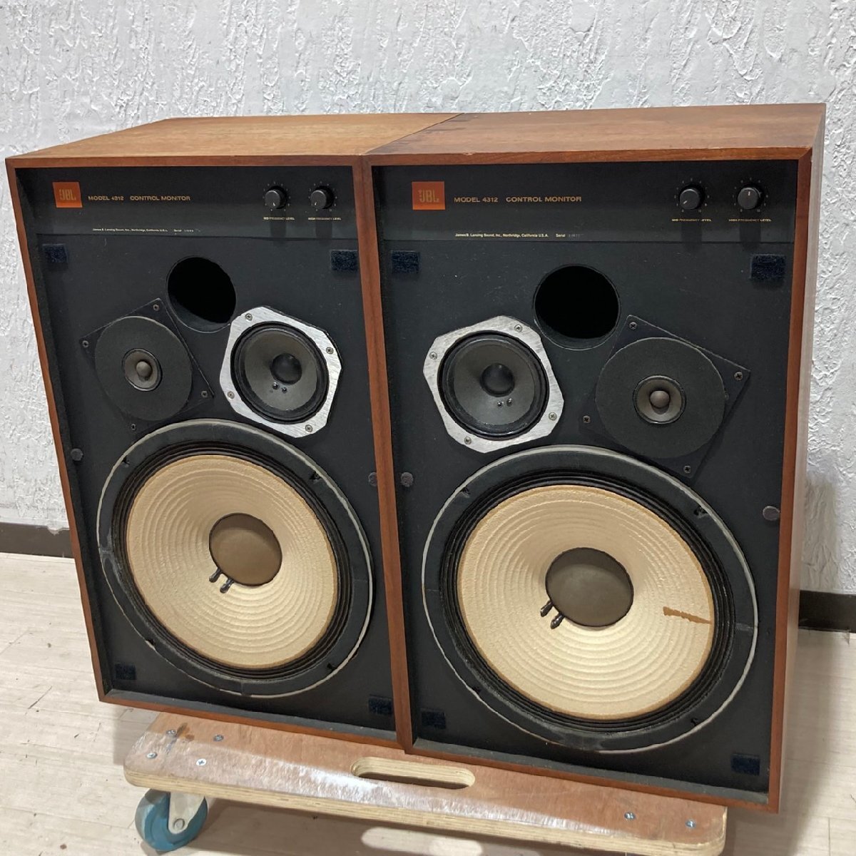 【傷や汚れあり】【C】 JBL 4312 ペアスピーカー ジェイビーエル 095488の落札情報詳細 - Yahoo!オークション落札価格検索 オークフリー