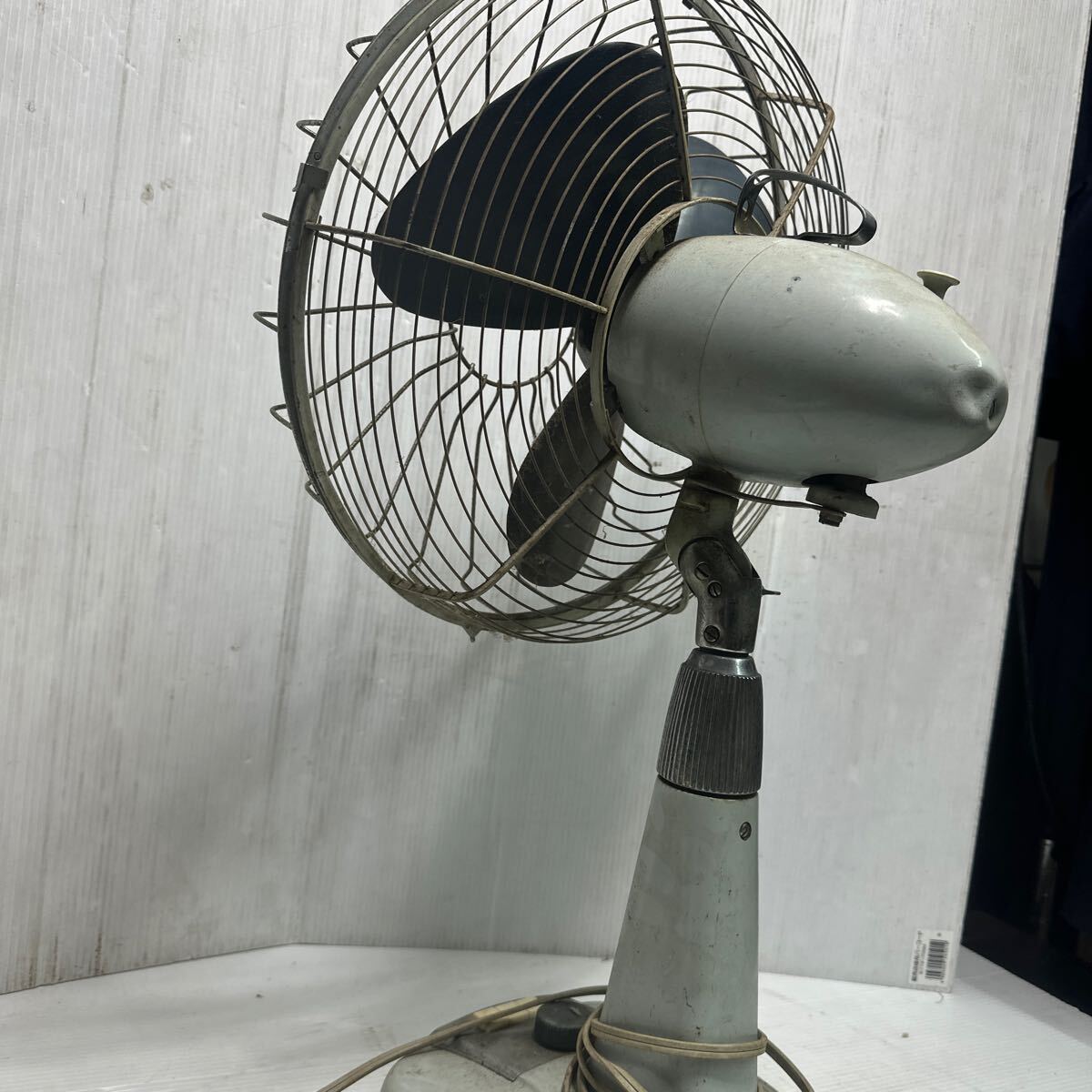 【やや傷や汚れあり】 【富士電機】 昭和レトロ 扇風機 アンティーク FUJI SILENT FAN with Capacitorの落札情報 ...