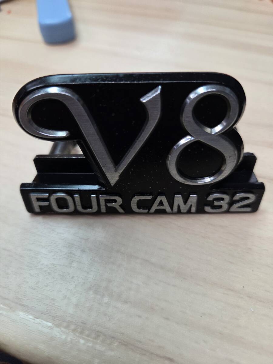 【やや傷や汚れあり】当時物 UZS131 V8 クラウン エンブレムの落札情報詳細 - Yahoo!オークション落札価格検索 オークフリー