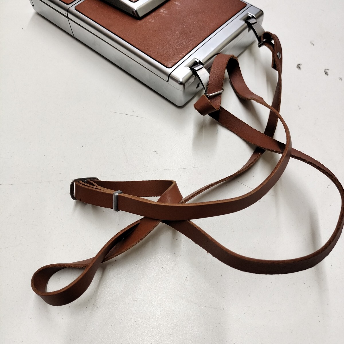 【やや傷や汚れあり】★☆ポラロイド POLAROID SX-70 アルファ1 LAND CAMERA ALPHA1 茶銀 純正バッグ付☆★の落札情報詳細 - Yahoo!オークション落札価格 ...