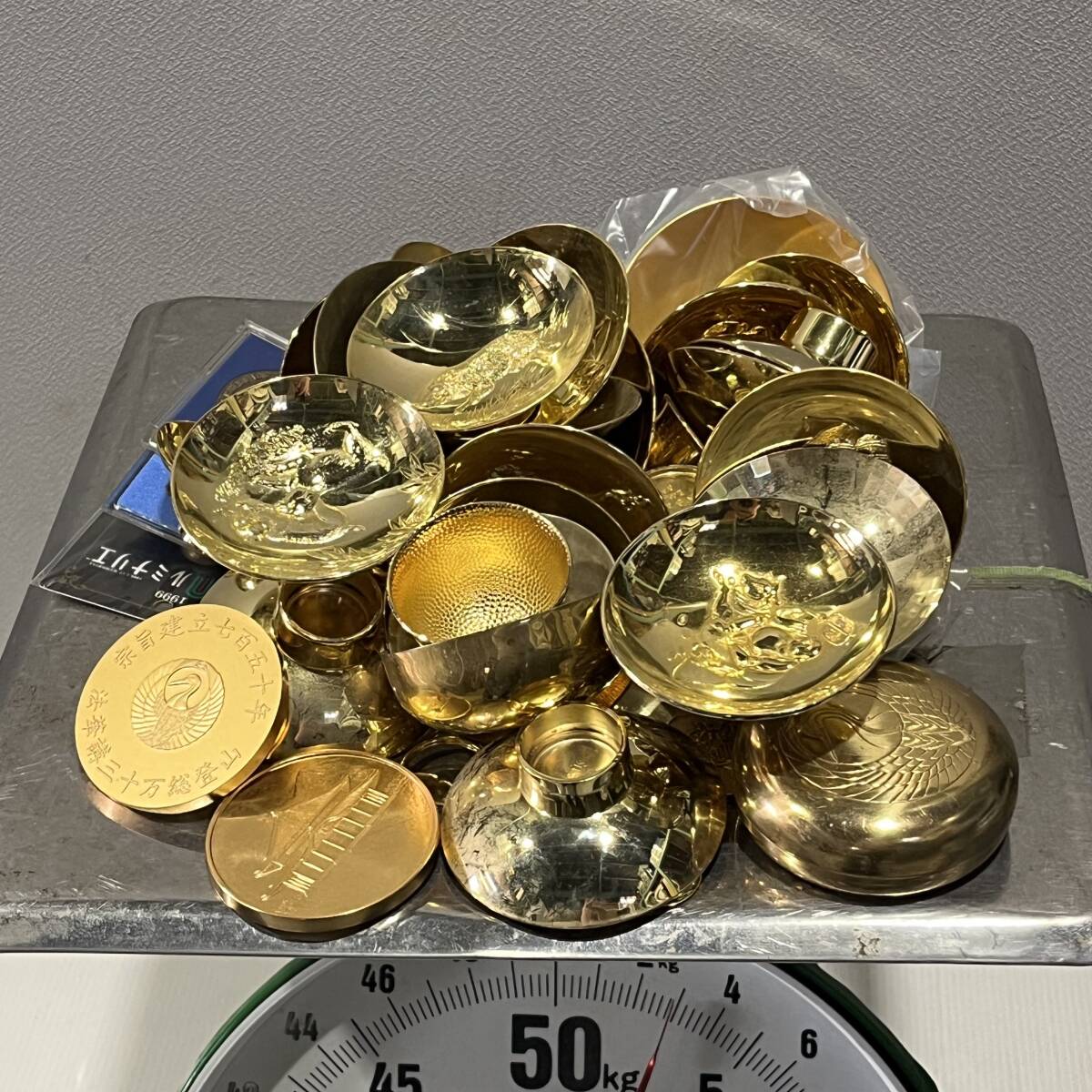 【やや傷や汚れあり】金杯 まとめ 干支 七福神 k24 GP メッキ EXPO70 朱肉 メダル ゴールド 縁起物 約3kg 現状品の落札情報詳細 - Yahoo!オークション落札価格検索 ...
