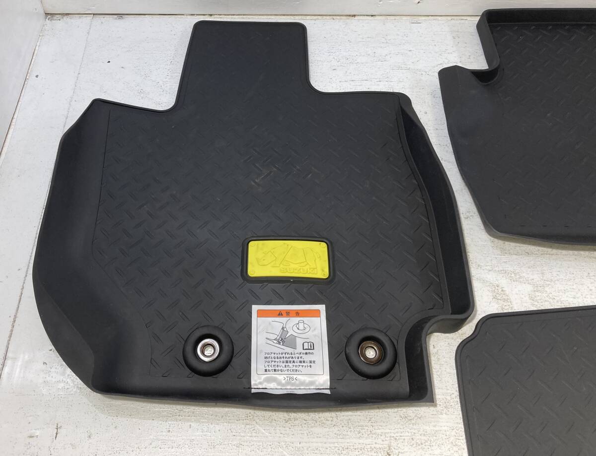 【傷や汚れあり】【69-01-0809】【現状販売/120】SUZUKI ジムニー フロアマット AT用 サイマーク入り JB64W/JB74Wの落札情報詳細 - Yahoo!オークション落札 ...