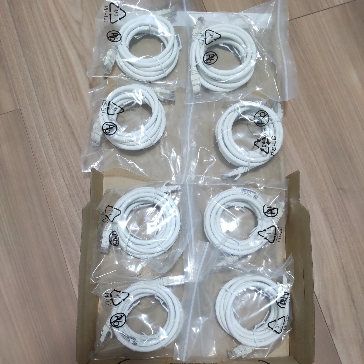 【未使用】新品未使用 LANケーブル カテゴリー6A 2m 8本セット CAT.6A 爪折れ防止 10Gbps 送料無料 バルク品 の落札情報詳細 - Yahoo!オークション落札価格検索 ...