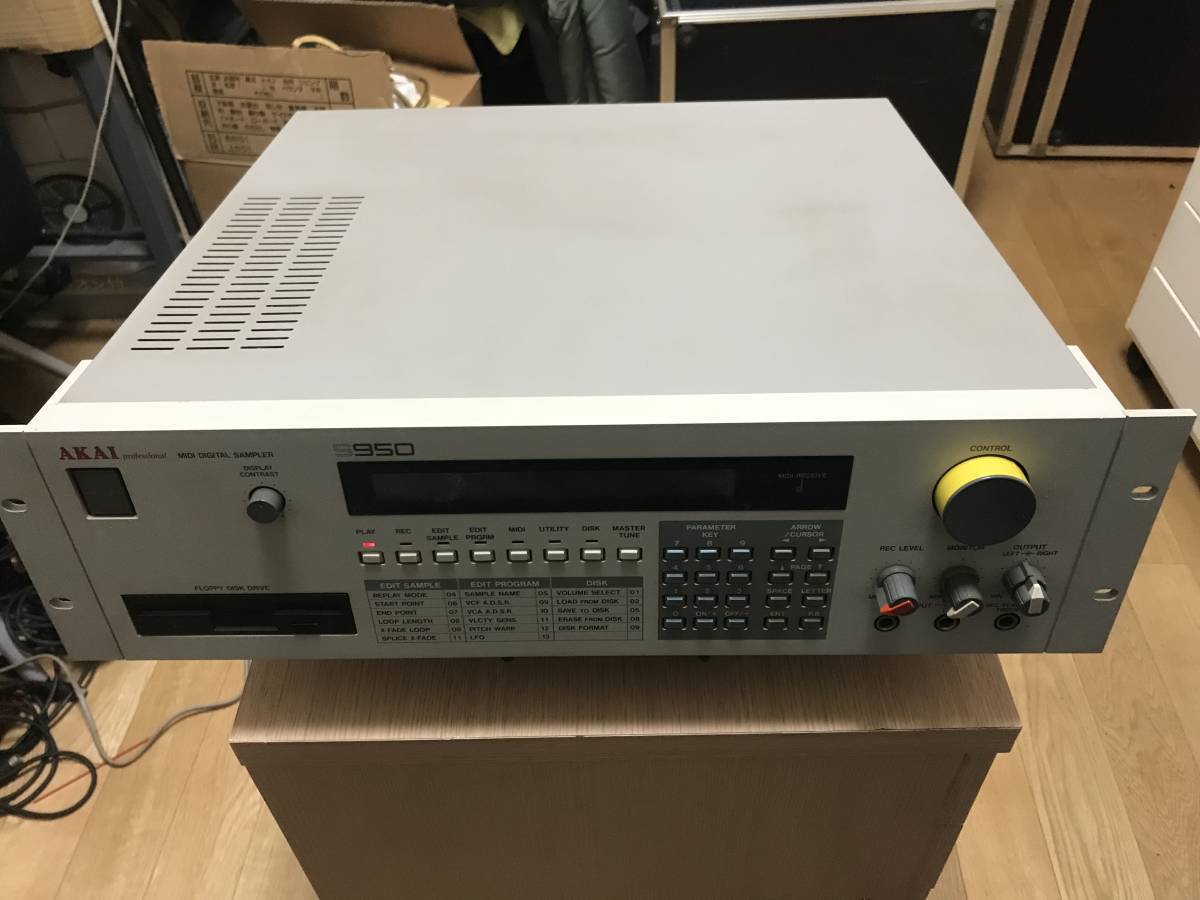 Roland RC-100 ローランド デジタルサンプラー S-330/S-550用リモートコントローラー の落札情報詳細| ヤフオク落札価格 ...