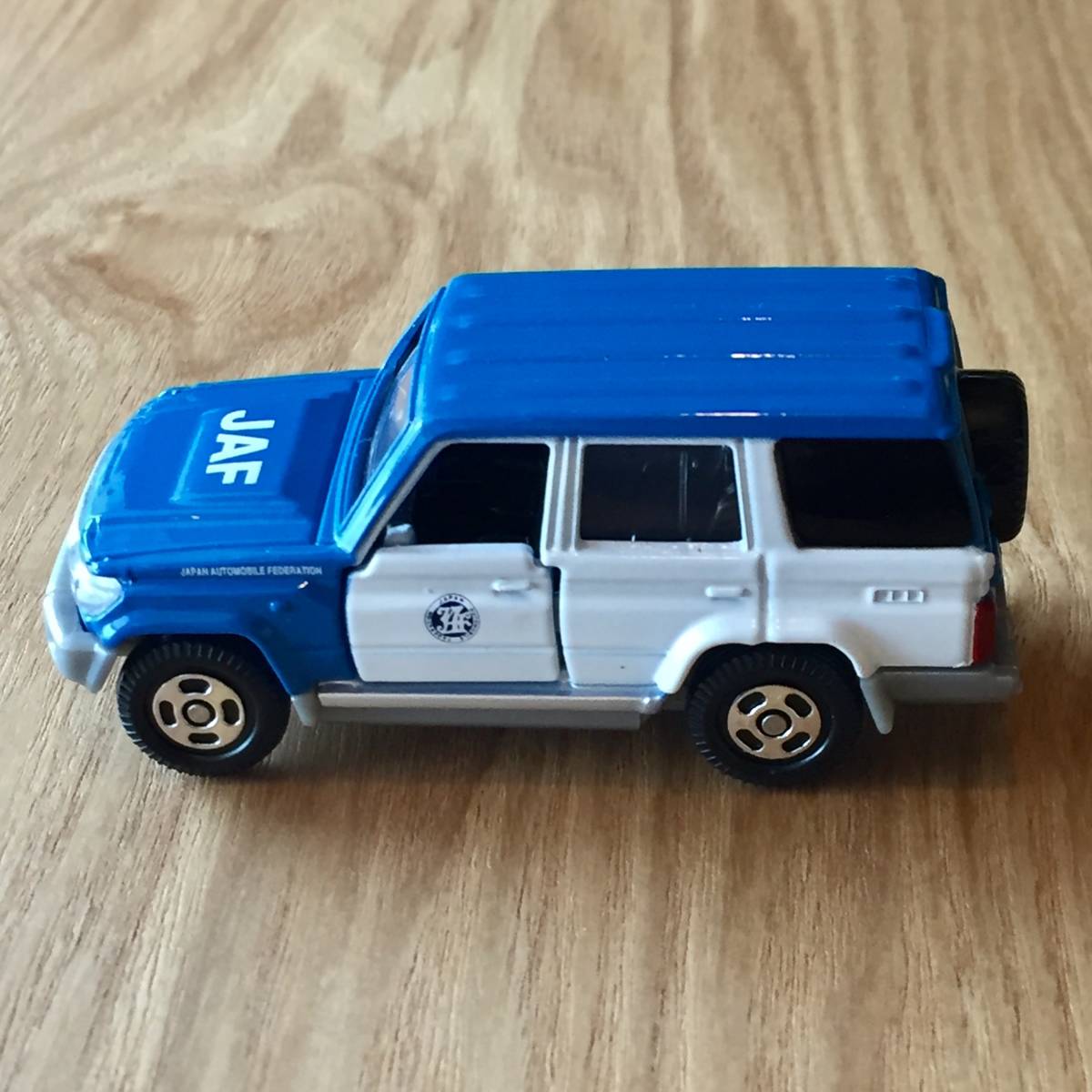 【やや傷や汚れあり】トミカ トヨタ ランドクルーザー JAFロードサービスカー No.44 2018 TOMICA TOYOTA LAND CRUISER JAF ROAD SERVICE ...
