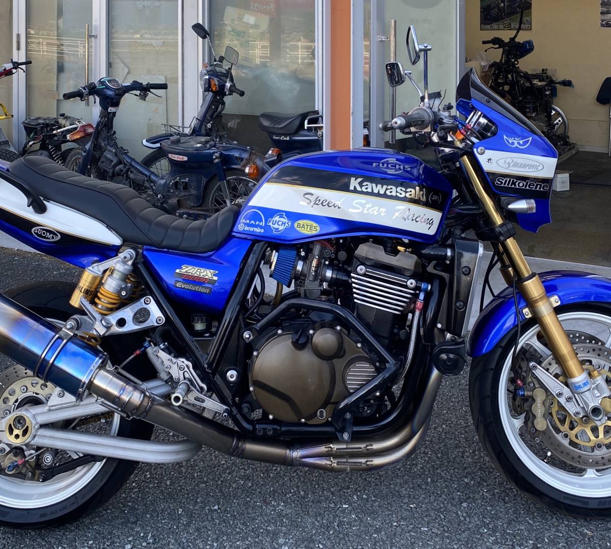 ZRX1200R 実動 返納書あり お金かけてカスタムされてます。売り切り 中古車両 2002年式 の落札情報詳細| ヤフオク落札価格情報 オークフリー