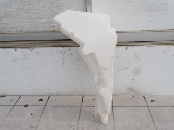 J6622/アウディ純正 A6 4F 前期 後期 ウォッシャータンク 4F0955453R 未使用品の落札情報詳細 - Yahoo ...