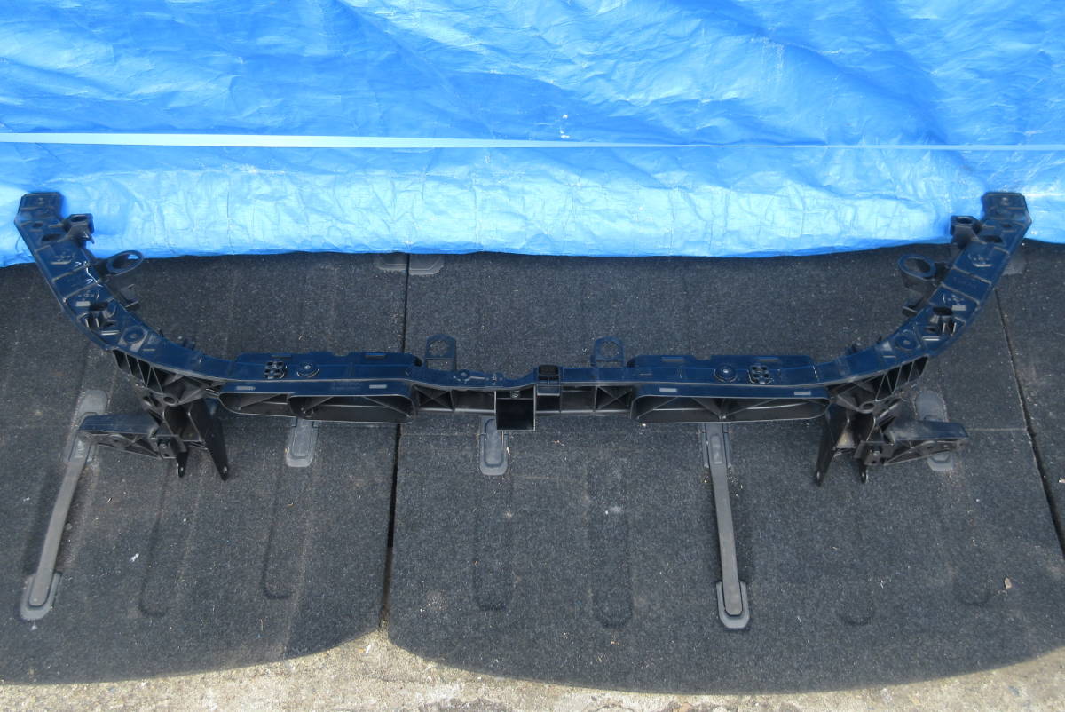 ベンツ W247 Bクラス フロント ラジエーター コア サポート A2476223300 A2476208400（201123-J618)の ...