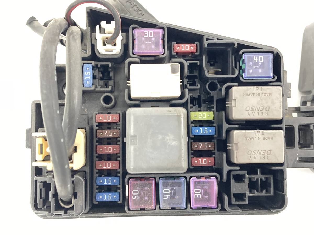 _b59732 ダイハツ タント カスタム X リミテッド DBA-L375S ヒューズボックス エンジンルーム側 82661-B2150 L385Sの落札情報詳細 - ヤフオク落札価格検索 ...