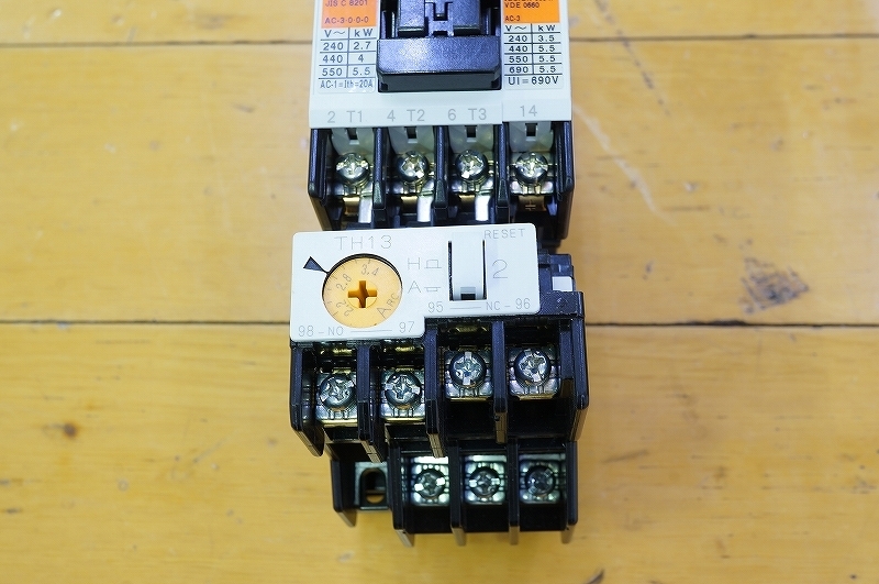 D0090#東芝 マグネットスイッチ CA13 AC100V TH13 付きの落札情報詳細 - Yahoo!オークション落札価格検索 オークフリー