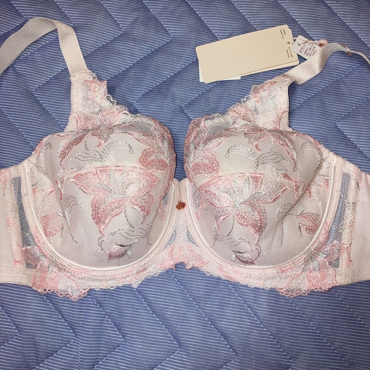 【未使用】F70 トリンプ Triumph FLORALE タグ付き FL411の落札情報詳細 - Yahoo!オークション落札価格検索 オークフリー