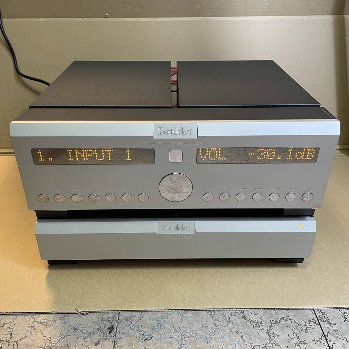 【中古】Boulder 102M パワーアンプ アメリカ製アンプ 定価62万円 の落札情報詳細| ヤフオク落札価格情報 オークフリー