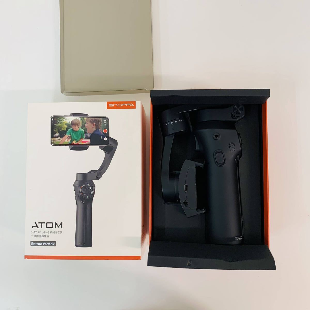 【目立った傷や汚れなし】動作品 SNOPPA ATOM ジンバル スタビライザー 3軸 折りたたみ式 ワイヤレス充電(ブラック) i9972 の落札情報詳細| ヤフオク落札価格情報 オークフリー