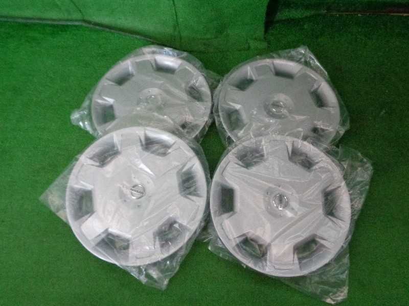 【全体的に状態が悪い】破損あり キューブ(Z12)USタイプホイールキャップ4枚 USDM 上尾の落札情報詳細 - ヤフオク落札価格検索 オークフリー