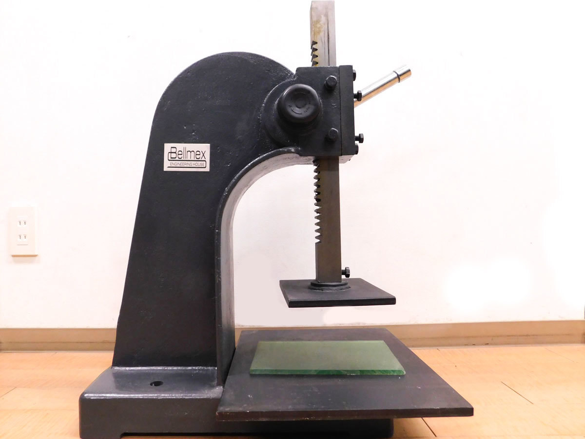 【やや傷や汚れあり】Bellmex ハンドプレス機 3トン 抜き型 型抜き 抜き加工 刻印 レザークラフト 皮抜きの落札情報詳細 - ヤフオク落札価格検索 オークフリー