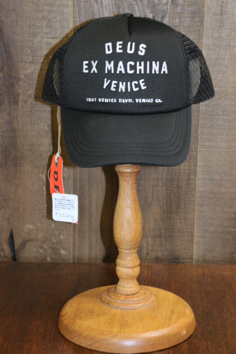 【未使用】新品 DEUS EX MACHINA (デウス エクス マキナ) VENICE ADDRESS TRUCKER CAP / ブラック ...