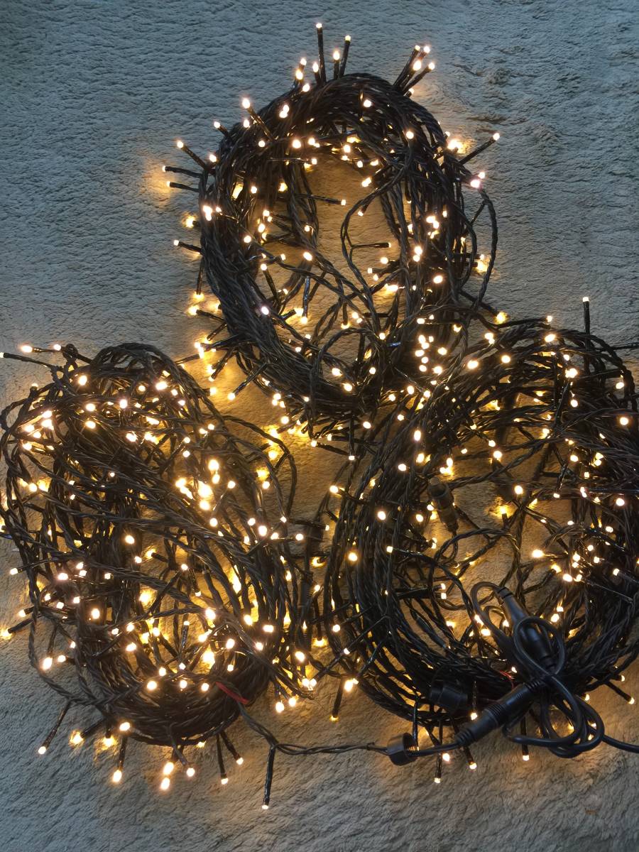 【未使用に近い】【美品】LED球 イルミネーション 500個タイプ 球間3.5cm シャンパン 一般家庭用 CRI-8用リモコン 動作未確認 ...