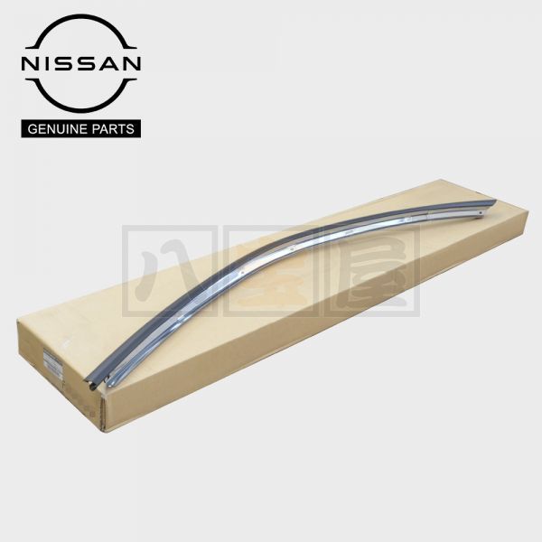 【未使用】日産 純正 ウェザストリップ リテーナー 右側 運転席側 シルビア S15 7687085F00 新品 未使用 本物 76870 ...