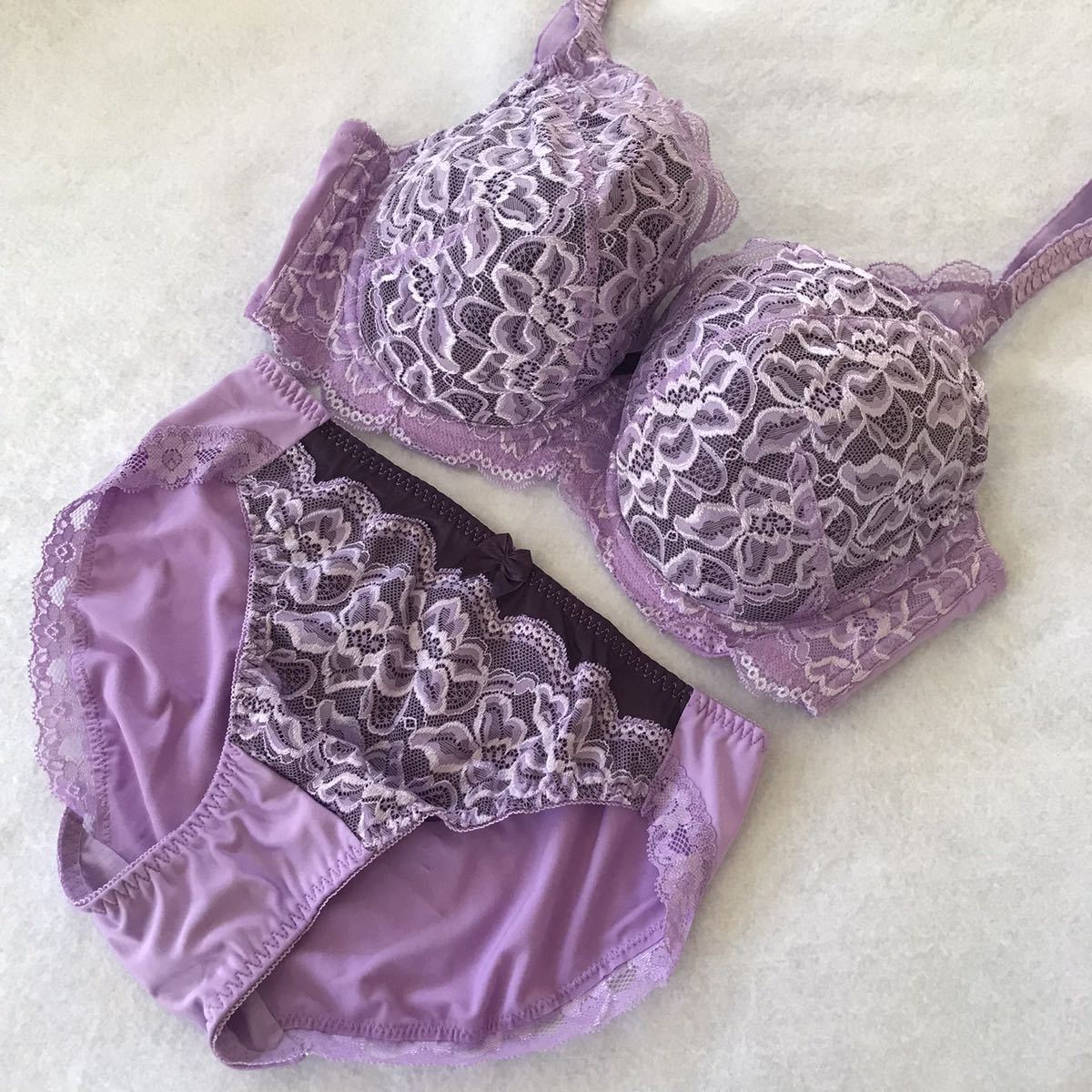 【未使用】送料無料【トリンプ】H75☆脇高フルカップブラ＆少し深履きショーツLセット新品 グラマーサイズの落札情報詳細 - Yahoo!オークション落札価格検索 オークフリー