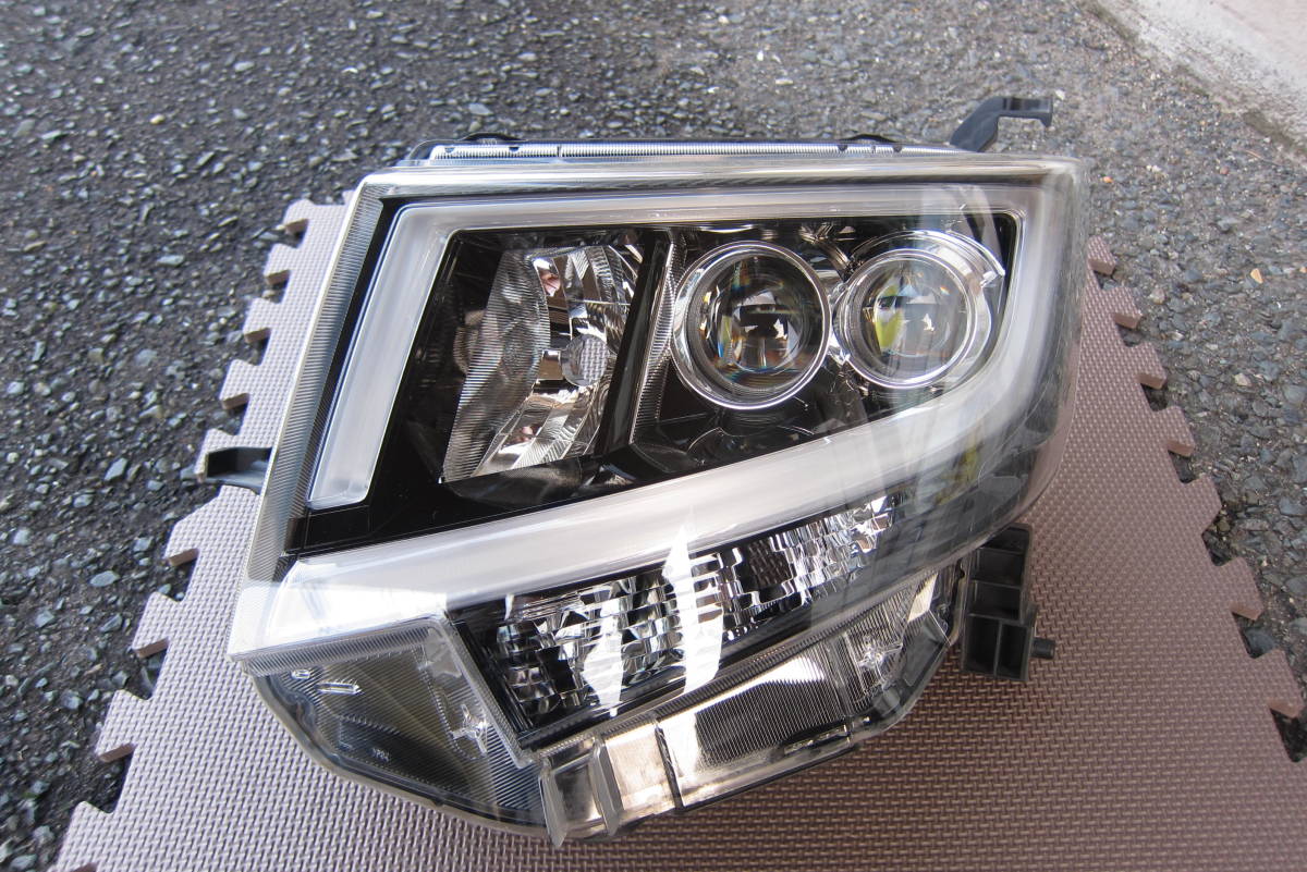 【傷や汚れあり】4N1 ムーヴ カスタム LA150S 前期 純正 テールランプ 右 KOITO 220-69010の落札情報詳細 ...