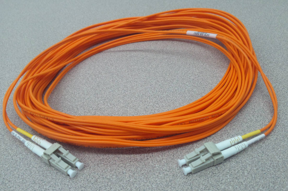 【未使用】新品 送料無料 光 ファイバーチャネル FCケーブル コード LC LC HBA GBIC SFP Cisco Catalyst ...
