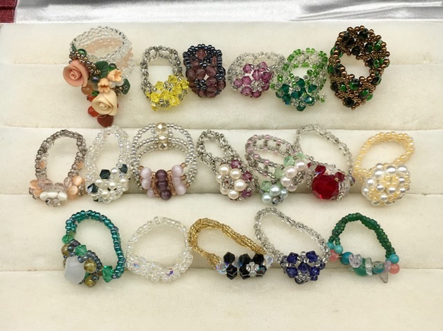 【やや傷や汚れあり】R511 ビーズ アクセサリー まとめ リング ハンドメイド オリジナル レディース 指輪 ビンテージ イミテーション ...