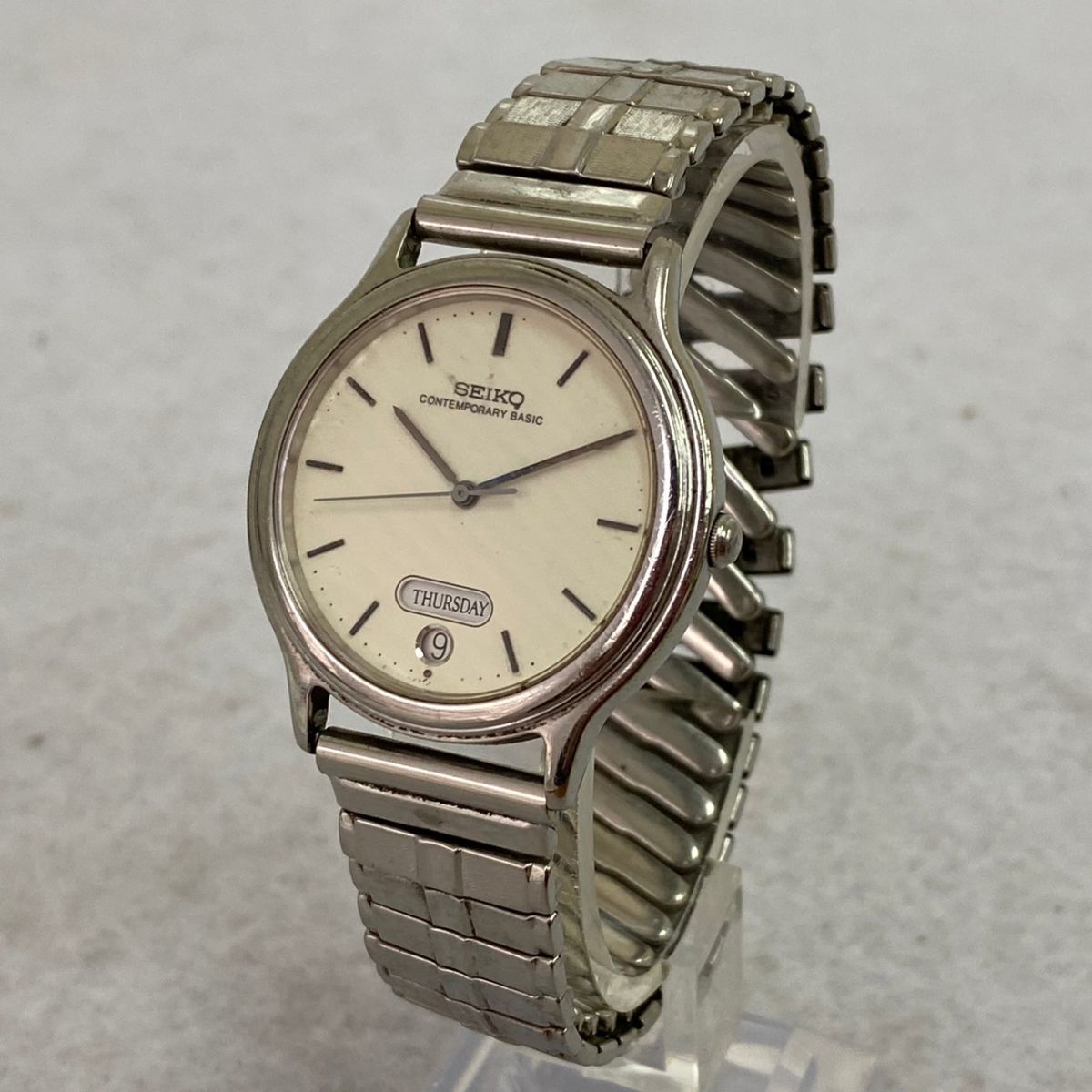 【傷や汚れあり】K380-C3-217 SEIKO セイコー CONEMPORARY BASIC コンテンポラリー ベーシック 5H23-6B90 デイデイト クォーツ ホワイト文字盤 ②の ...