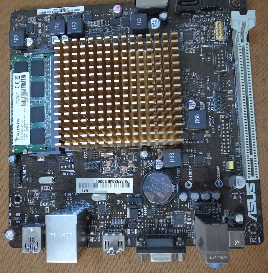 【やや傷や汚れあり】★☆動作確認済 Mini-ITX ファンレスCPUオンボード中古マザー K31AN J2900 CPUとメモリとAC ...
