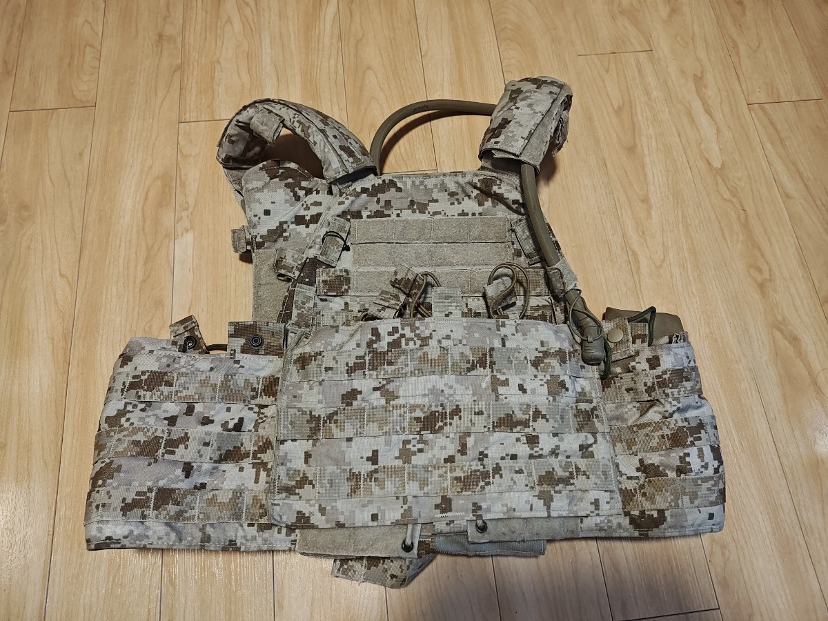 【やや傷や汚れあり】米軍放出 実物 LBT 6094B AOR1 2009年製 隊員カスタム T3 gear ポーチ付き/SEAL ...