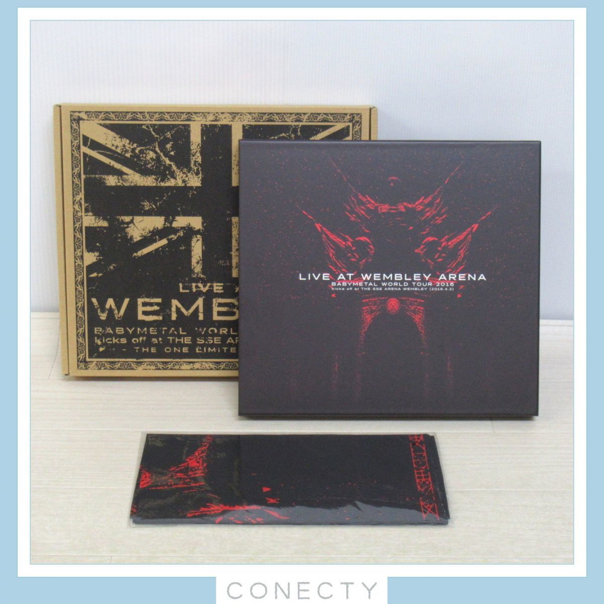 【やや傷や汚れあり】Blu-ray BABYMETAL LIVE AT WEMBLEY ARENA world TOUR 2016 THE ONE LIMITED EDITION バンダナ付 ...