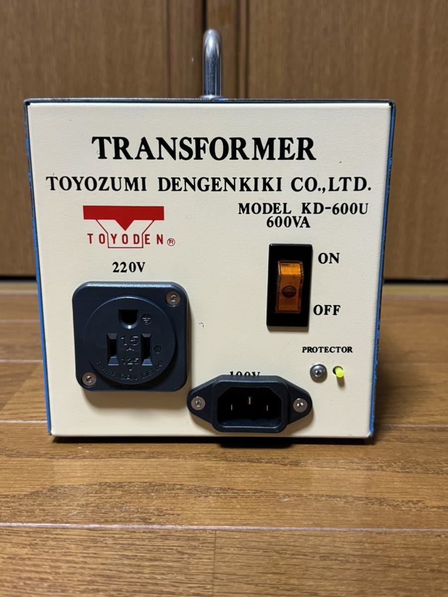 【やや傷や汚れあり】toyozumi 豊澄 Kd 600u 変圧器 100v⇒220v 200v・240v変更可 の落札情報詳細 ヤフオク