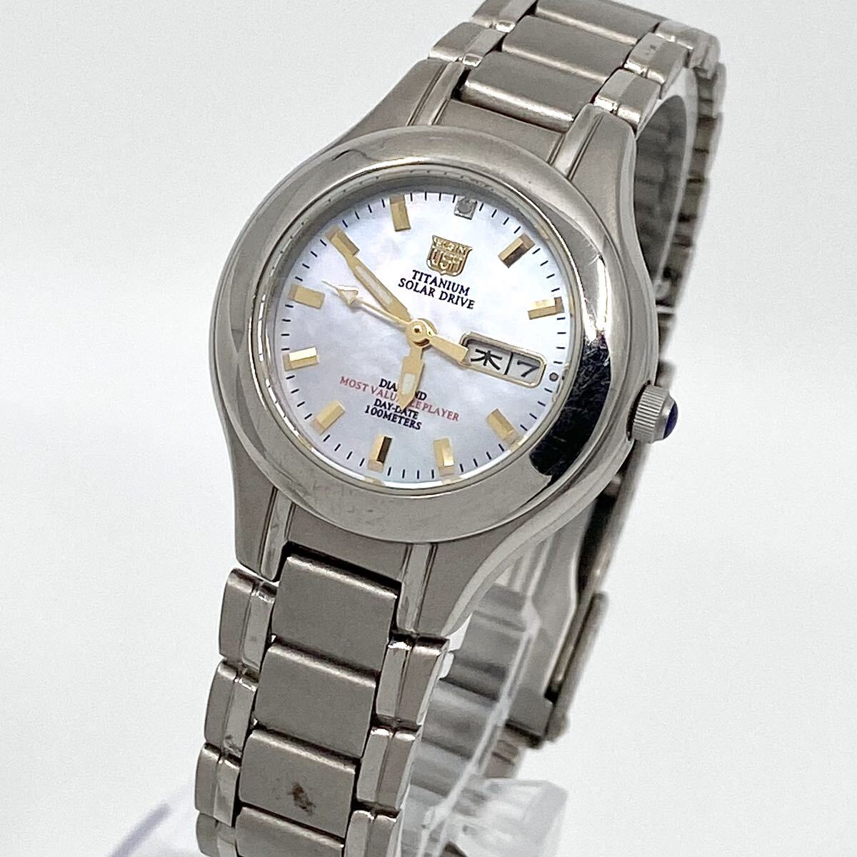 【目立った傷や汚れなし】ELGIN 腕時計 ダイヤ Diamond ソーラー solar チタン Titanium デイデイト ラウンド 3針 ...