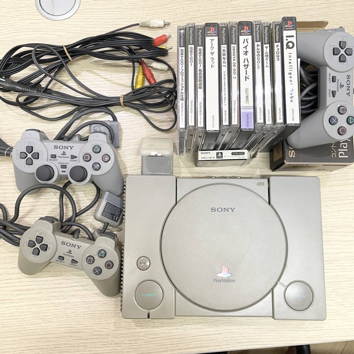 【全体的に状態が悪い】#11654 1円スタート！【動作未確認】初代 PlayStation プレイステーション PS1 プレステ1 SCPH ...