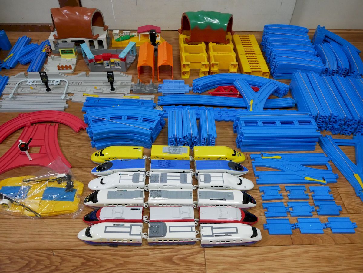 【やや傷や汚れあり】プラレール★車両＆レール情景部品 大量セット！合計300点以上！ 新幹線500系・E2系・E3系・E4系Max・スピードジェット他の落札情報詳細 - Yahoo ...