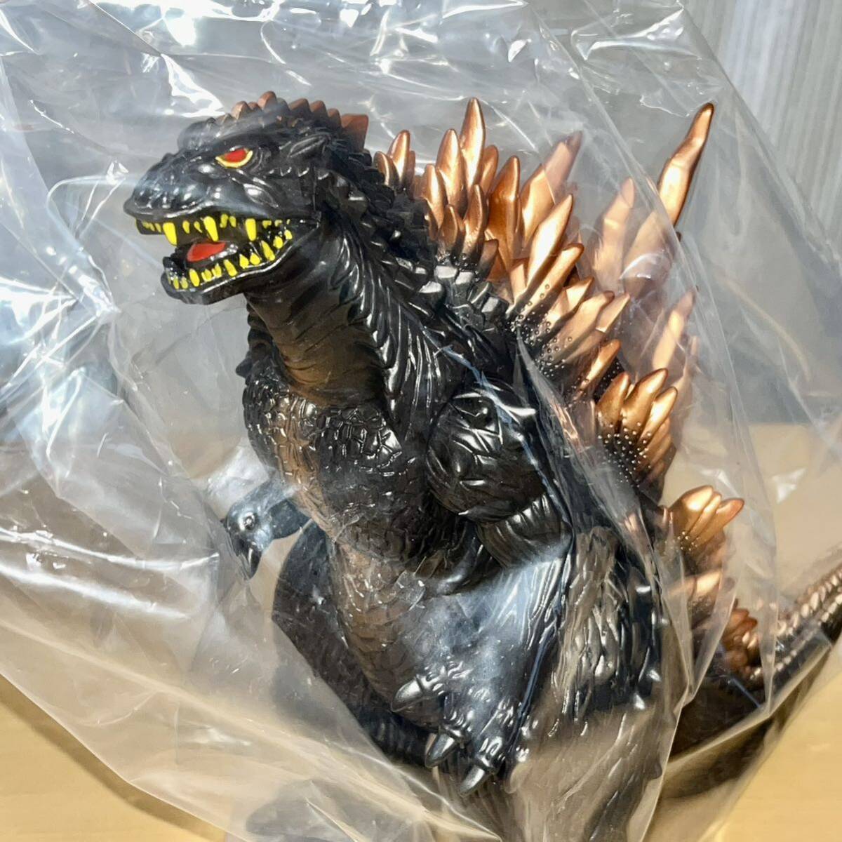 【未使用】赤×金目 ゴジラ 1999 Dark Brown ミレニアム 2000 ミレゴジ 350 ダークブラウン マルサン GODZILLA ソフビ sofvi MARUSAN ラスト1の ...