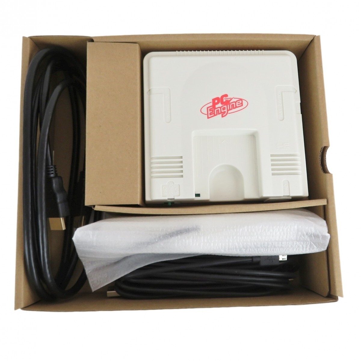 【中古】コナミ PCエンジンミニ ピーシーエンジンミニ 本体HTG-008 パッド HDMIゲーブル マイクロUSBケーブル 取扱説明書 外箱 ...