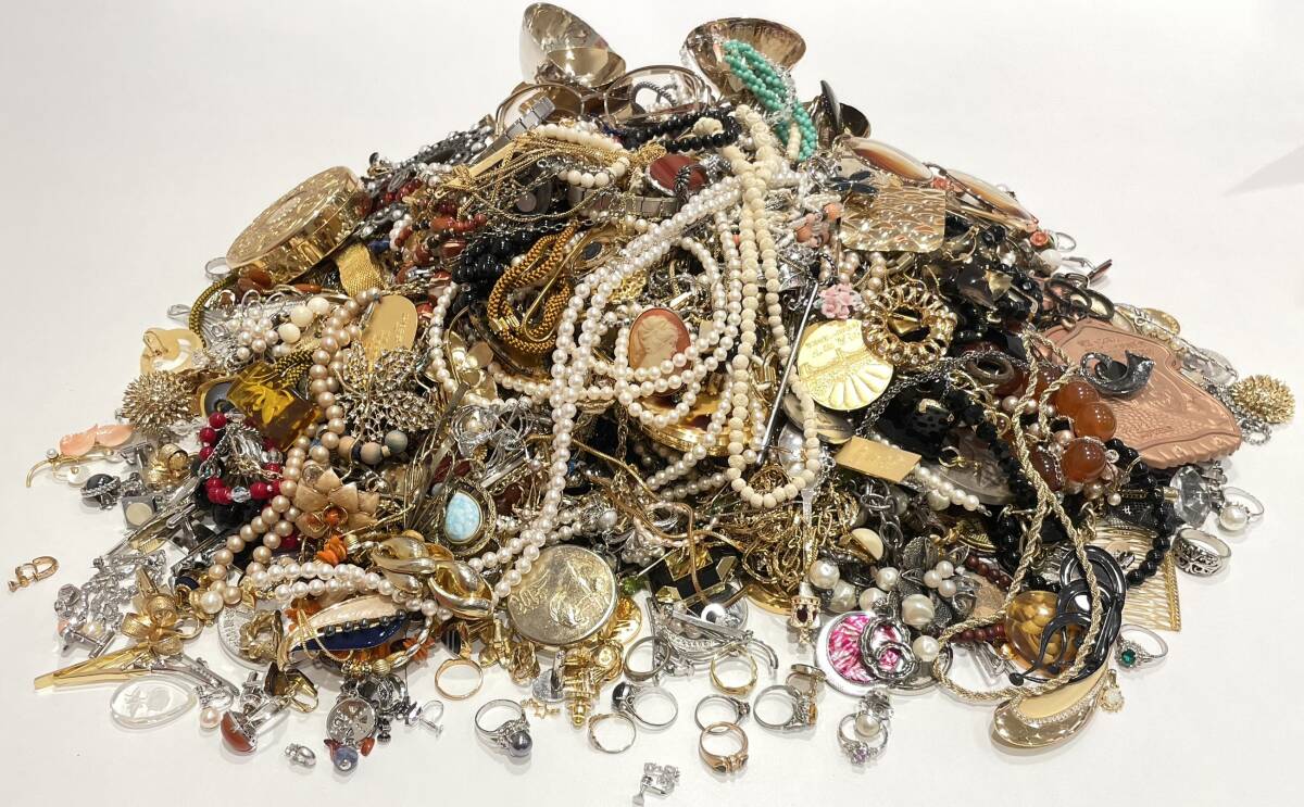 【中古】☆極美品☆蒔絵☆琥珀☆ペンダントトップ☆デパートにて購入☆K18ネックレス☆の落札情報詳細 - Yahoo!オークション落札価格検索 オークフリー