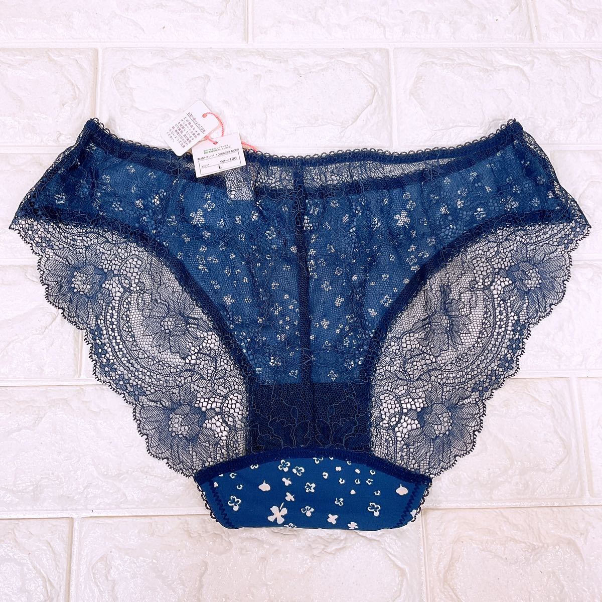 【未使用】新品 トリンプ アモスタイル シックデイジープリント 夢みるブラ ノンワイヤー ブラ＆ショーツセット F70L ネイビーの落札情報詳細 - Yahoo!オークション落札価格検索 オークフリー