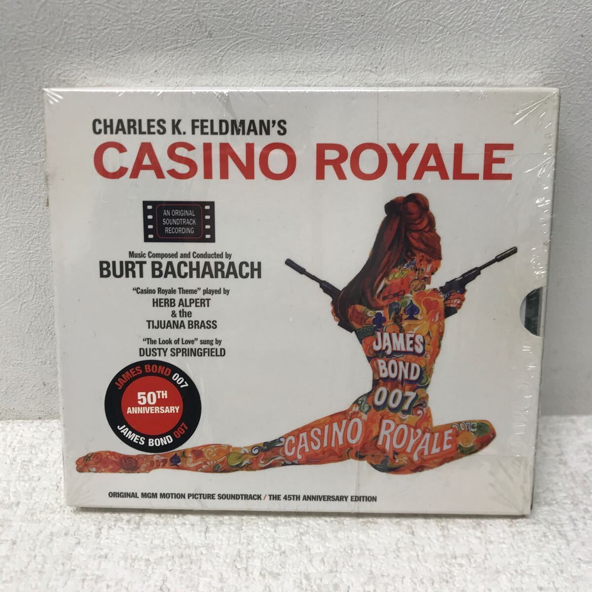 【目立った傷や汚れなし】I1102A3 007 カジノ・ロワイヤル JAMES BOND 007 CASINO ROYALE バート・バカラック BURT BACHARACH CD 映画音楽 ...