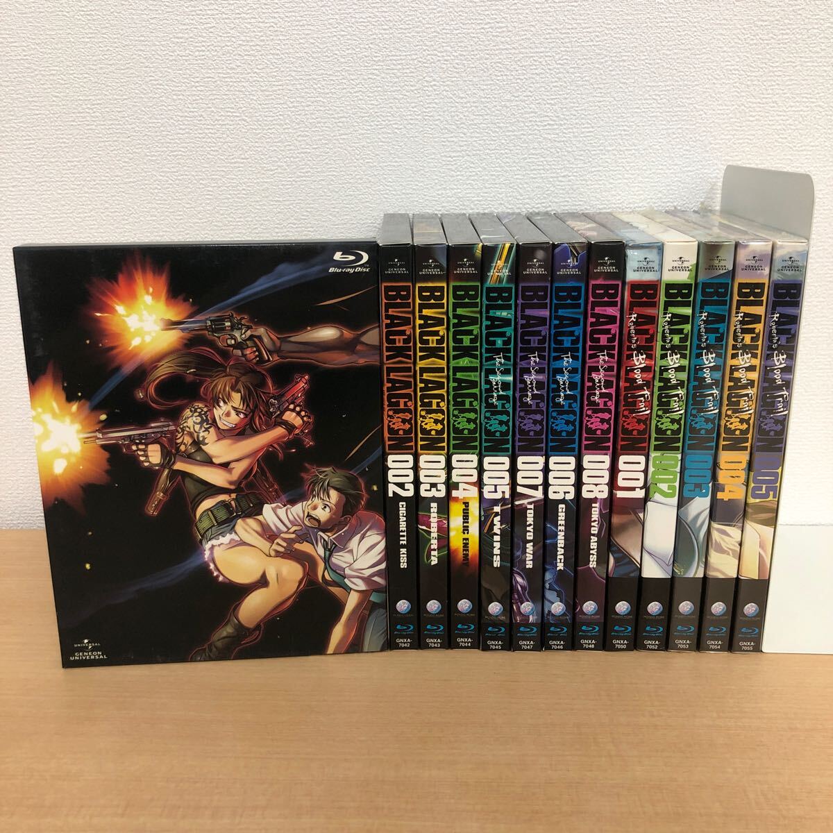 【目立った傷や汚れなし】Y0122F 3本未開封★ブラックラグーン BLACK LAGOON 1期 2期 Blu-ray 13巻セット セル版 全巻 全話 邦画 アニメ 広江礼威 初回生産版の ...